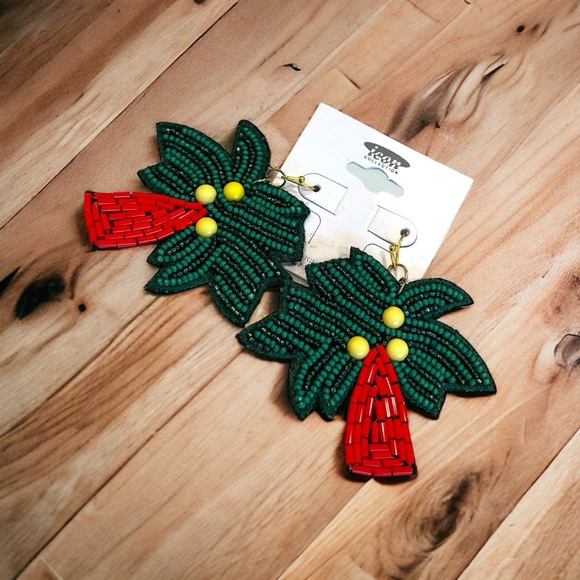 icon collection | Jewelry | Super Cute Seed Bead Palm Tree Earrings Nwt ...